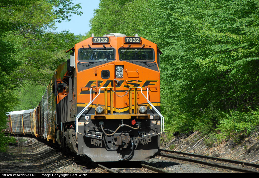 BNSF 7032